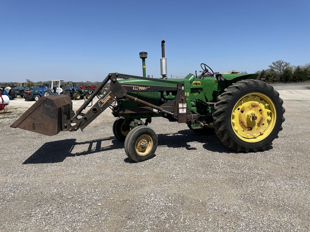 John Deere 3020 Tractor