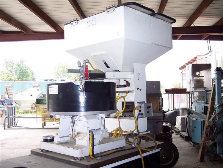 Moorfeed 75301 Cap Hopper and Unscrambler