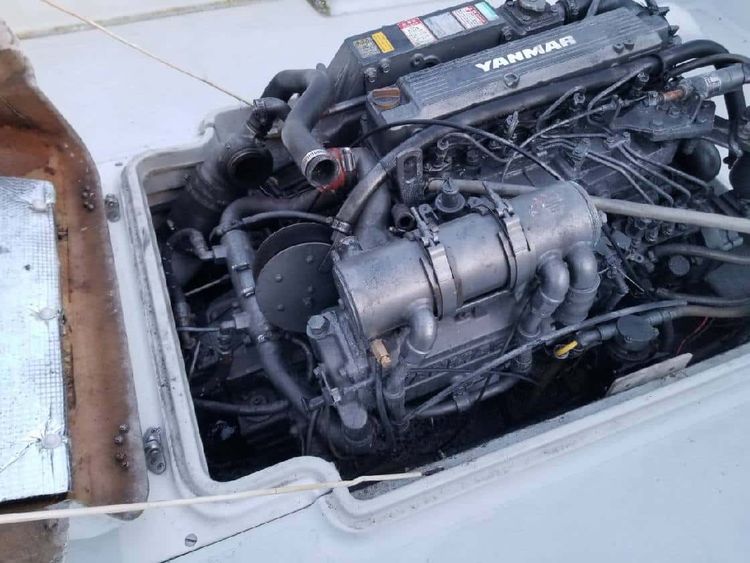 Yanmar 4LH 230HP Marine Propulsion