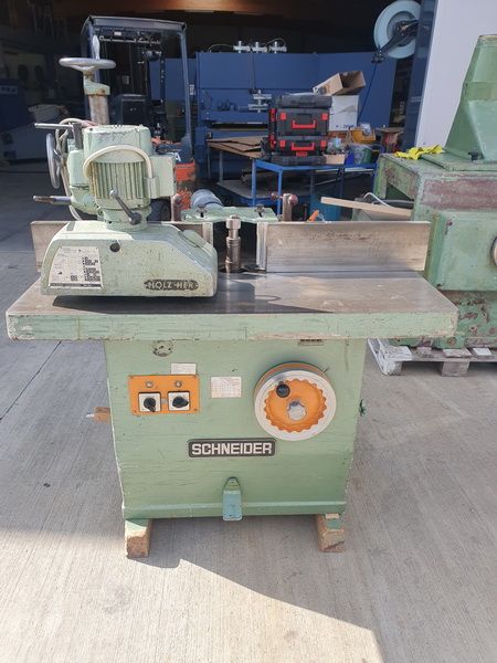 Schneider Table milling machine