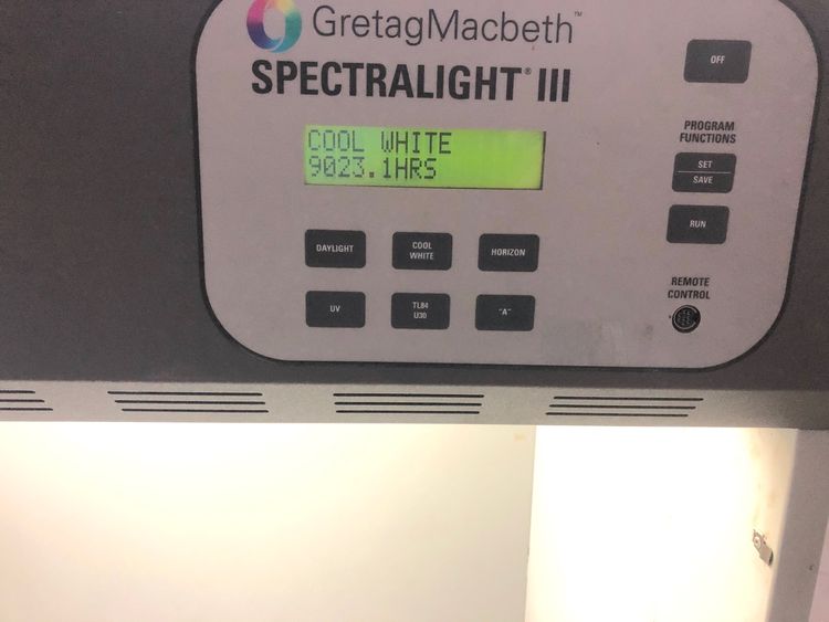 Macbeth SpectraLight III