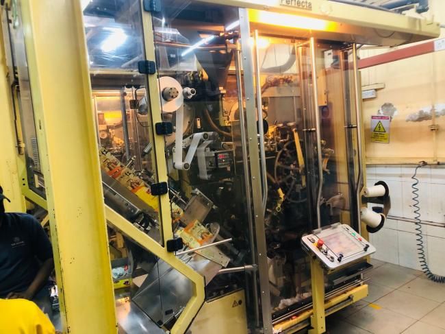 Teepack Perfecta Tea bagging Machine