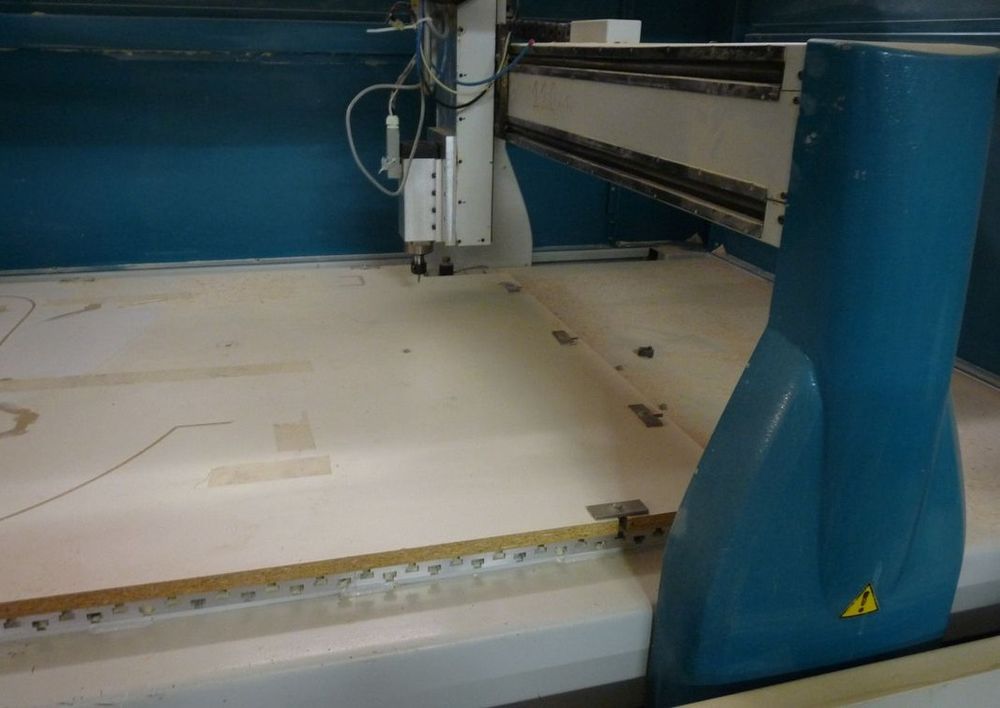 Charly Robot CRL1500 cnc milling machine Variable Speed Charly Robot CRL1500 cnc milling machine Variable Speed