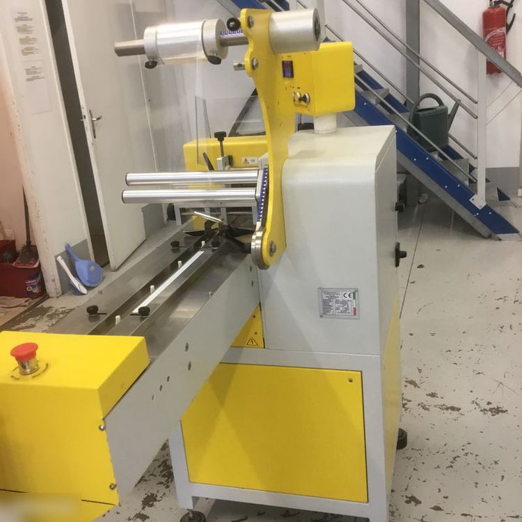 TLM Horizontal Flowpack Packaging Machine