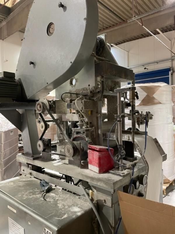 Fallu Cotton Pads production