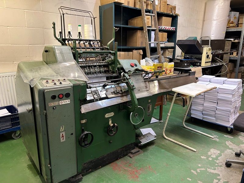 Brehmer, Polygraph 381 eA Semi Automatic Book Sewing Machine
