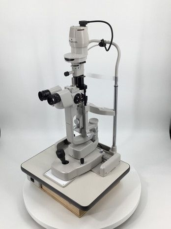 Topcon SL-D7 Slit Lamp