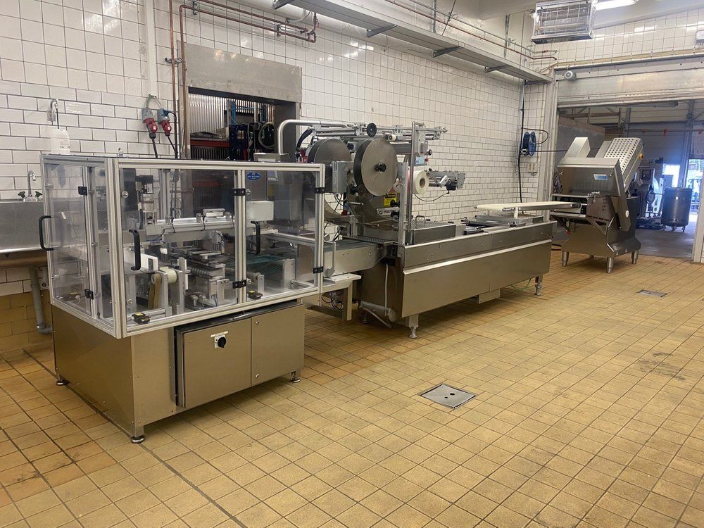 Weber CCS 302-UB + MULTIVAC R-120 WEBER CCS 302-UB + MULTIVAC R-120