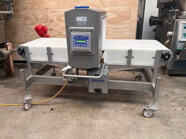 Safeline Metal Detector