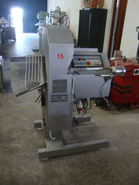 Poly-Clip DCE 6410 AUTOMATIC DOUBLE CLIPPER