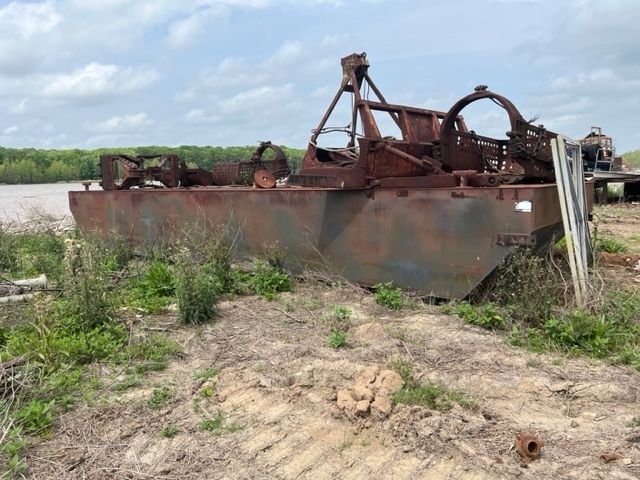 Steel truckable barge