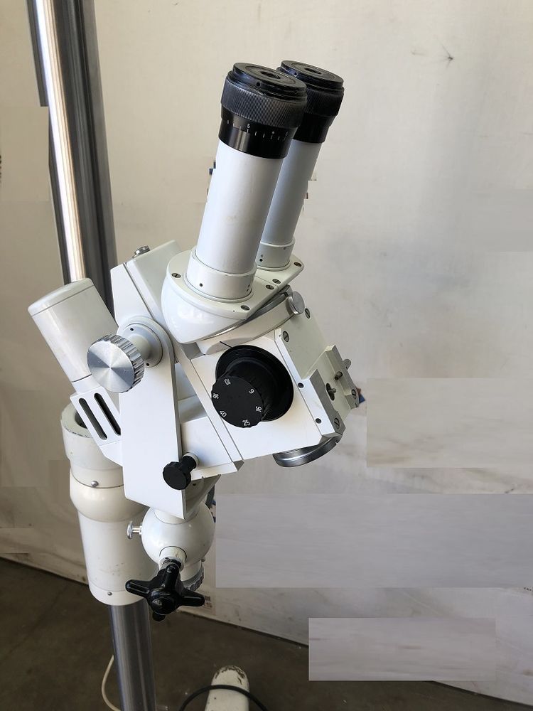 Carl Zeiss Operating Microscope