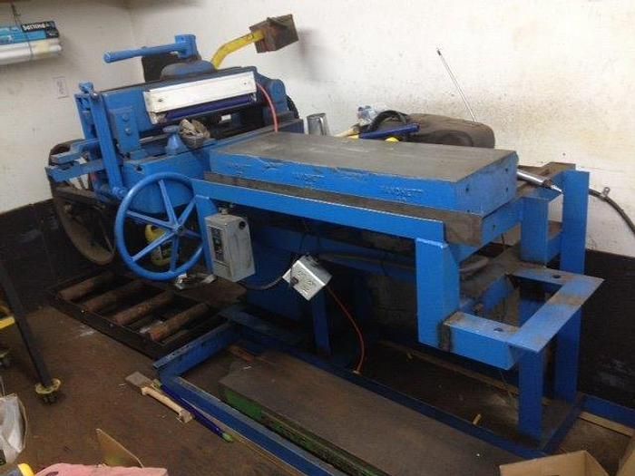 Armstrong Bandsaw Bench c/w Stretcher