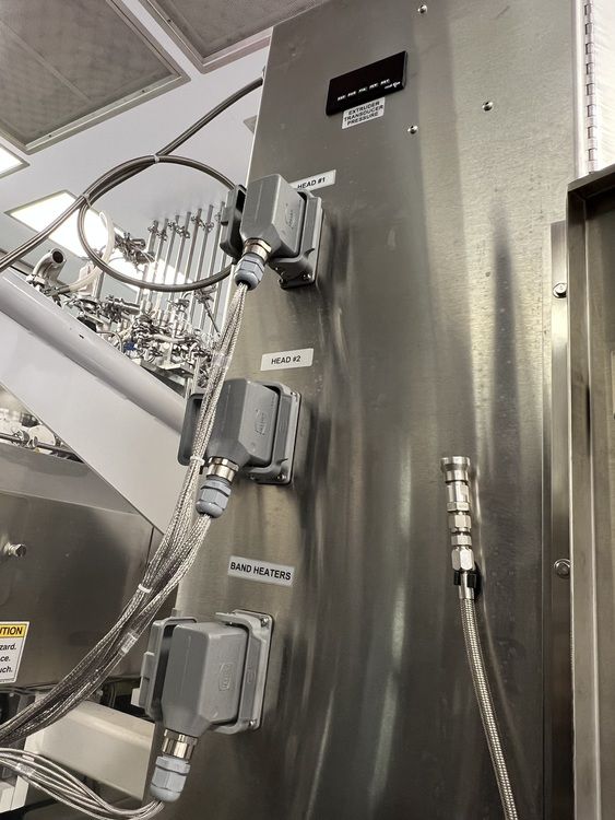 Weiler 624 BFS, Blow-Fill-Seal Machine