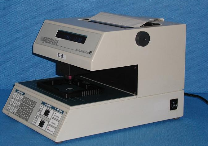 BioTek EL308 Microplate Reader