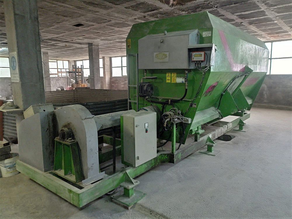 TATOMA MT-13-E HORIZONTAL MIXER FOR SOLIDS 6,000KG WITH LOAD CELLS