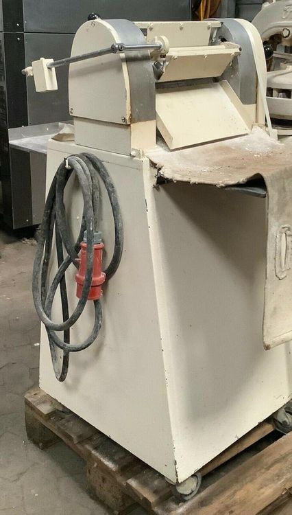 Fritsch Rollex Croissant wrapping machine