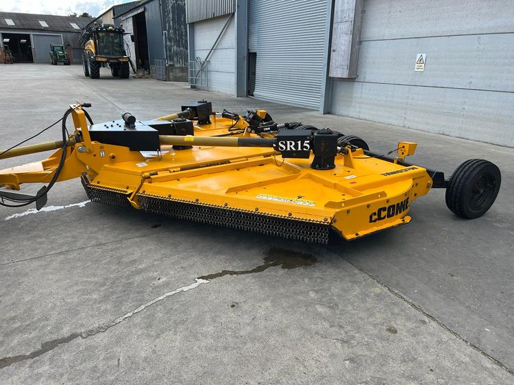 MacConnell SR15 4 Metre Folding Batwing Topper