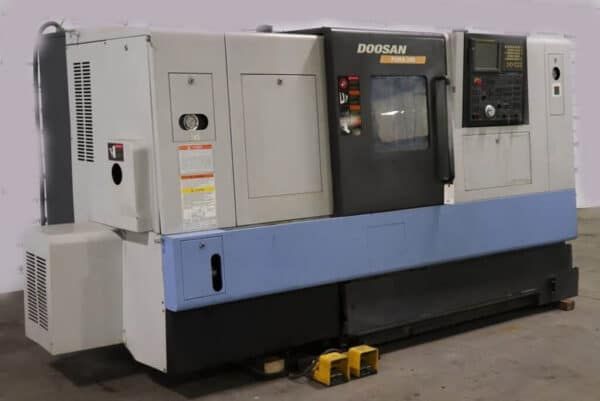 Doosan Fanuc 21i-TB CNC Control 2800 RPM Puma 300C 2 Axis