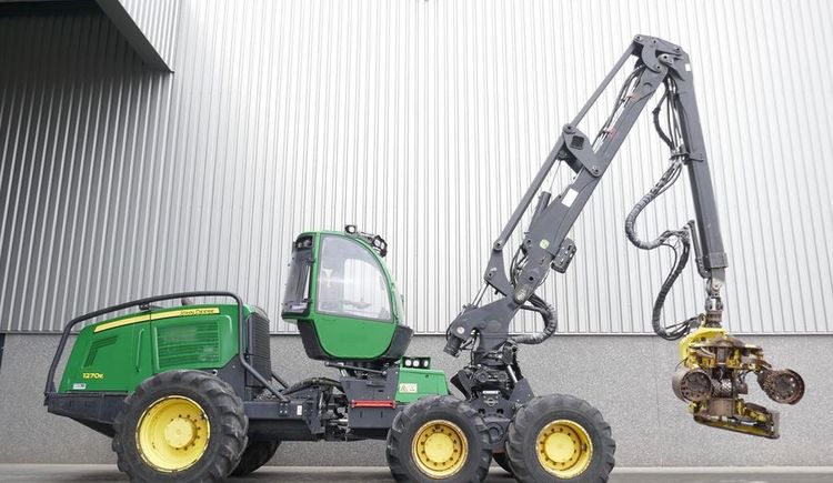 John Deere 1270E