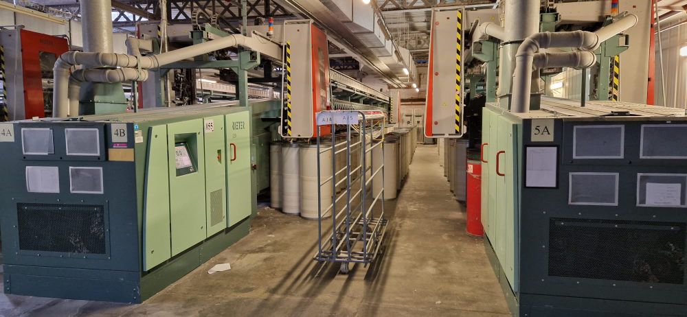 2 Rieter J20 air jet spinning machines