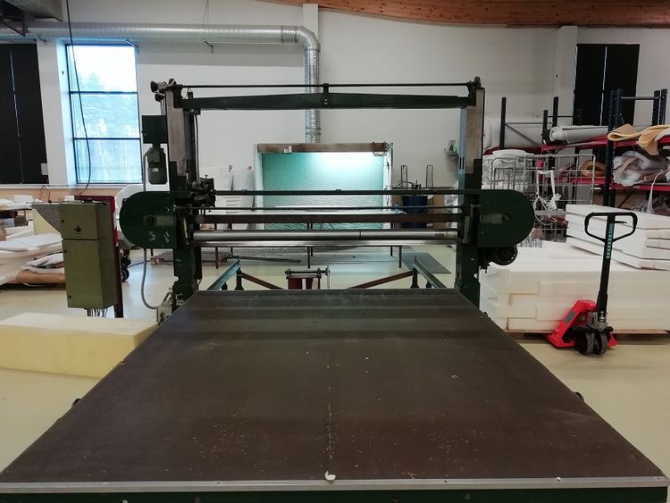 Atom Horizontal Foam Cutting Machine