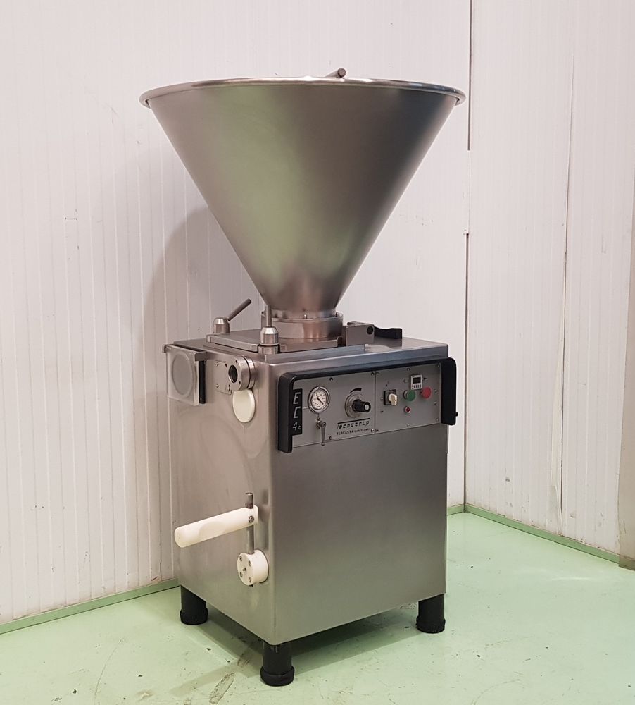 Tecnotrip EC4T EMBUTIDORA CONTINUA CON VACÍO