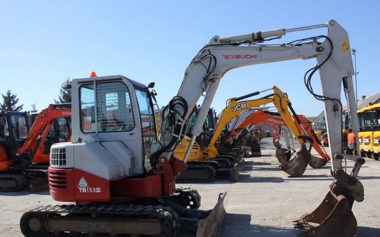 Takeuchi TB 153 FR