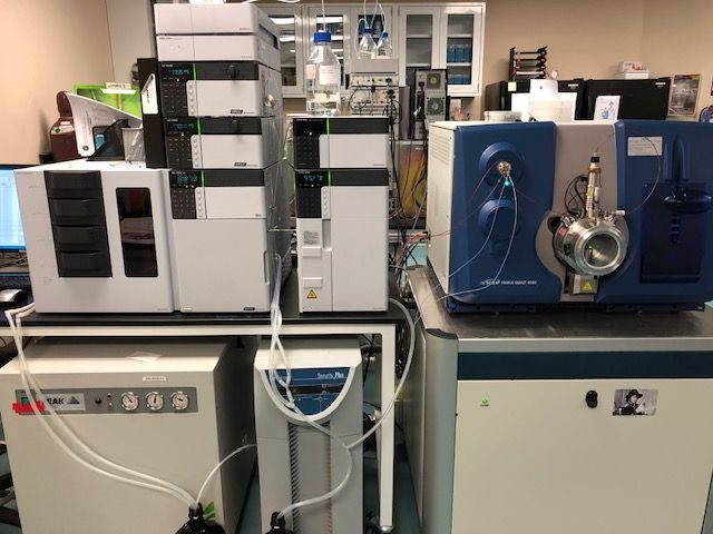 Sciex API-4500 QQQ w Shimadzu Prominence LC/MS System