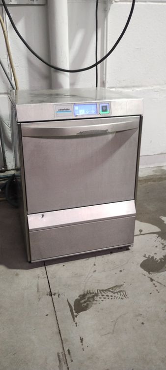 Winterhalter UC-L, Dishwasher