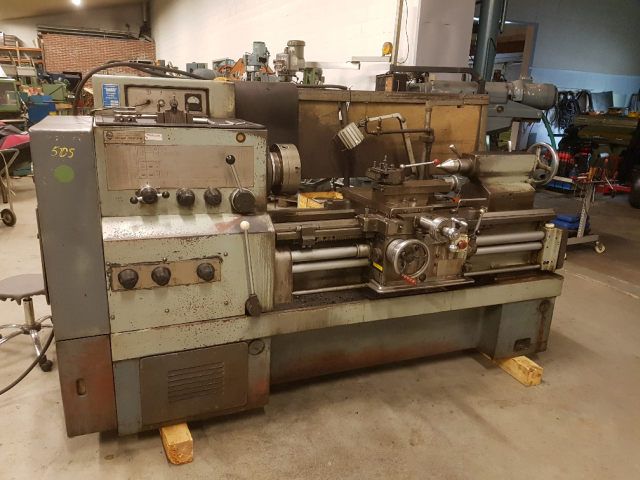 Engine Lathe 1600 rpm Center lathe 16k25