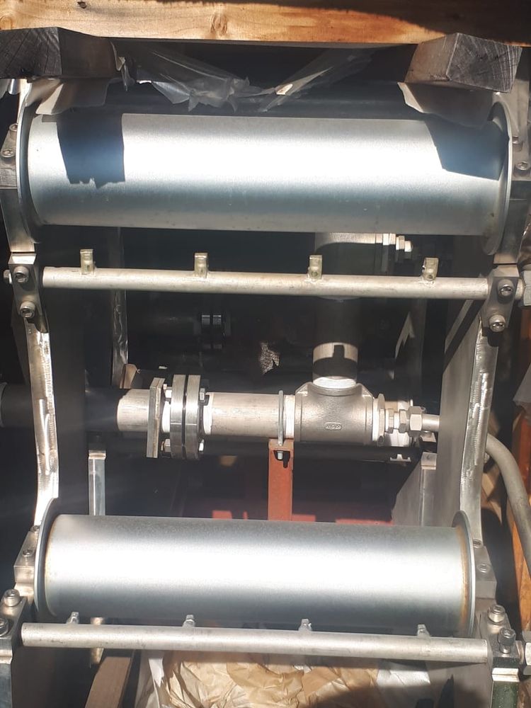 Kawasaki Multi-roll calendaring and heat-setting unit for fibers