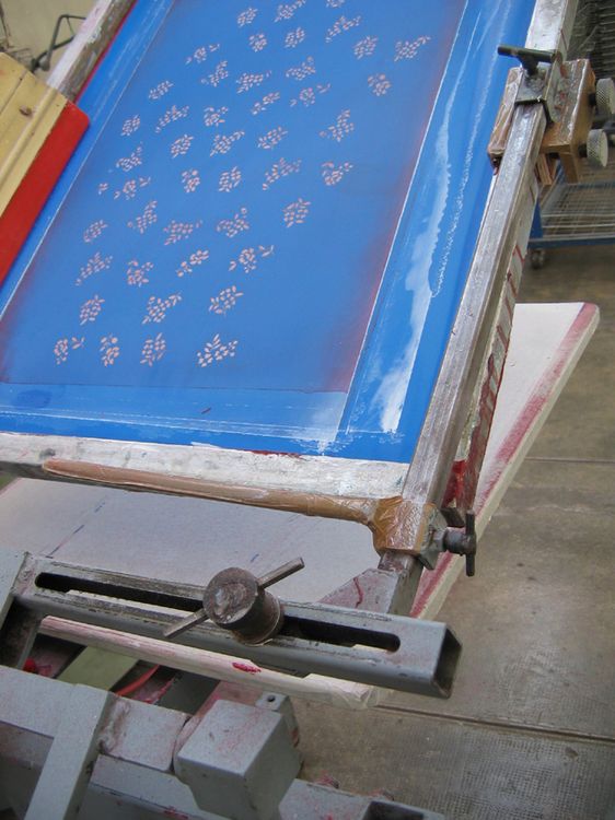 TABLE OF MONO-COLOR PRINTING FOR SCREEN FOR FLOCKING