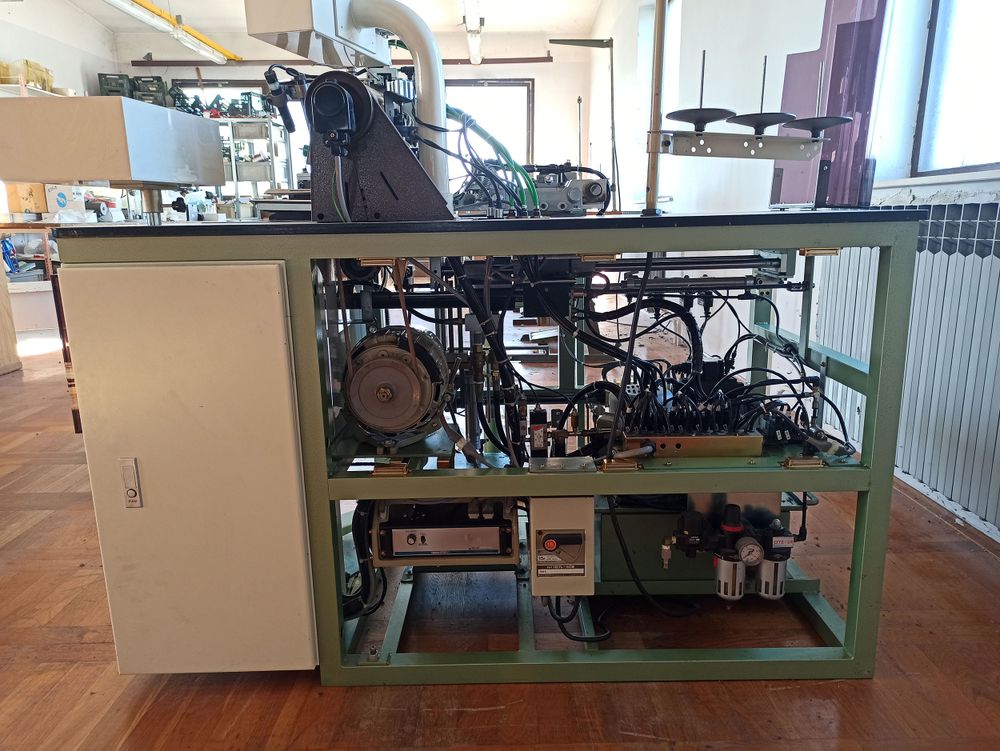 Eagle Eagle 1020 automatic pocket welt machine