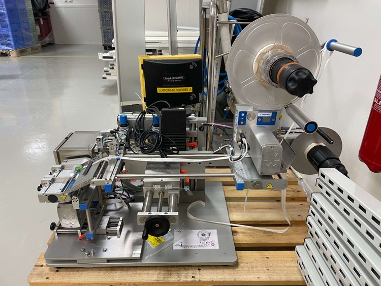 Herma 400 16R – SEMI AUTOMATIC LABELLER