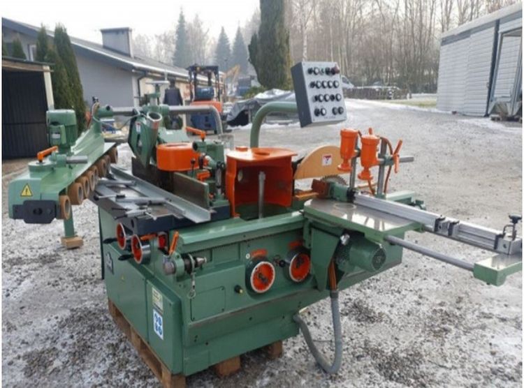 Okoma Window corner machine