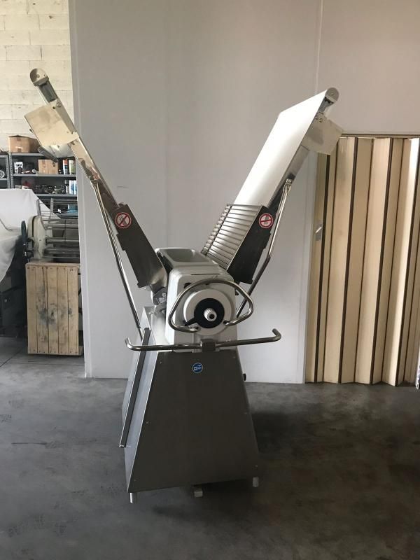 Rondo Automat, Semiautomatic dough sheeter
