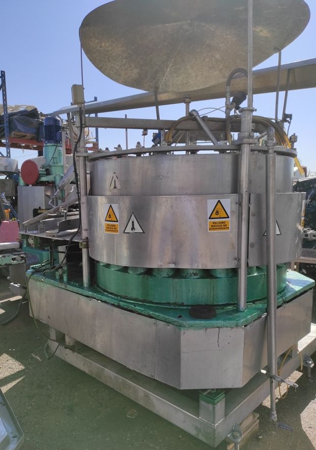 Comaco AGM 6 SEAMER WITH NON-MOTORIZED PLATE AND 24- VALVE VACUUM ...