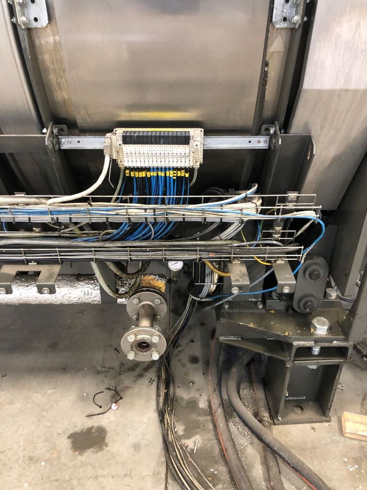 Continental, Girbau TBS-50/12 (12) Twelve Compartment Tunnel Washer