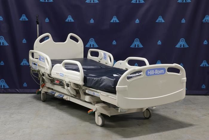 Hillrom Versacare P3200 Hospital Bed