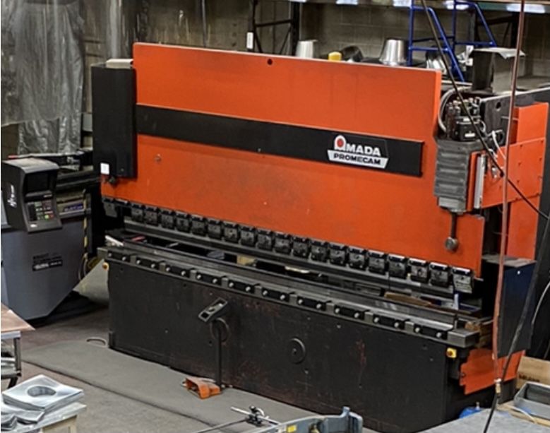 Amada M-3060 170 Ton