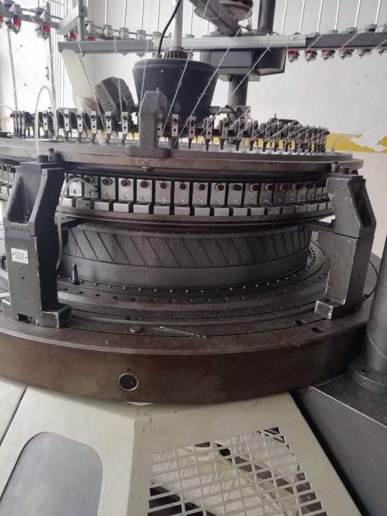 Camber Knitting machine Single jersey jacquard, 30 pus-28 fine - 84 ...