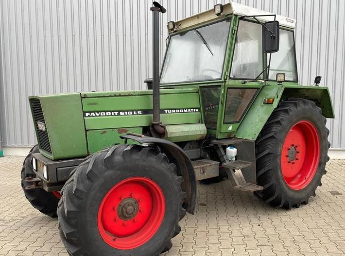 Fendt 610 LS Tractor