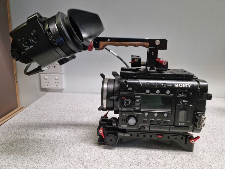 Sony PMW-F5 CineAlta Digital Cinema Camera
