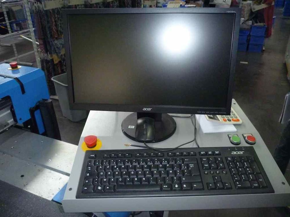 GENESIS CONVEYOR Conveyorised cutter/plotter