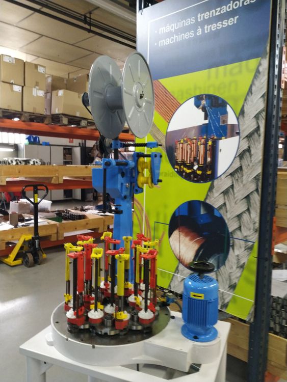 37 Ratera, Trenz Export Braiding machines