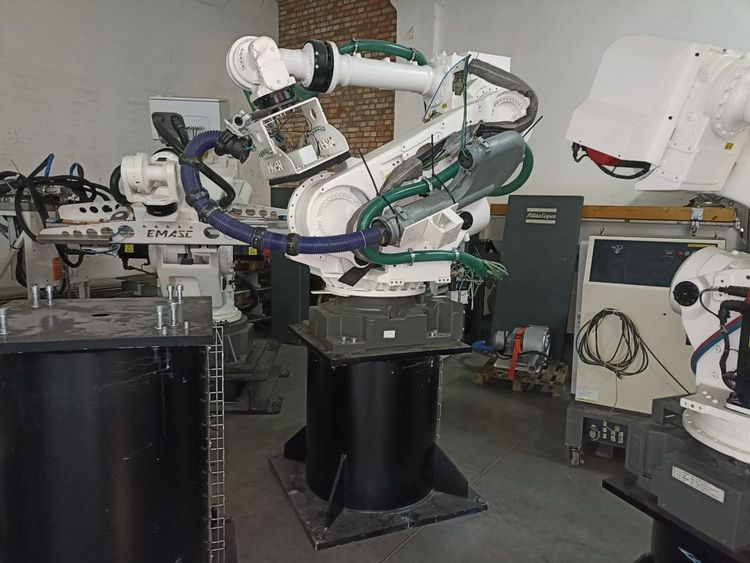 Fanuc R-2000iB/210F (E-25699) 6 Axis 210kg