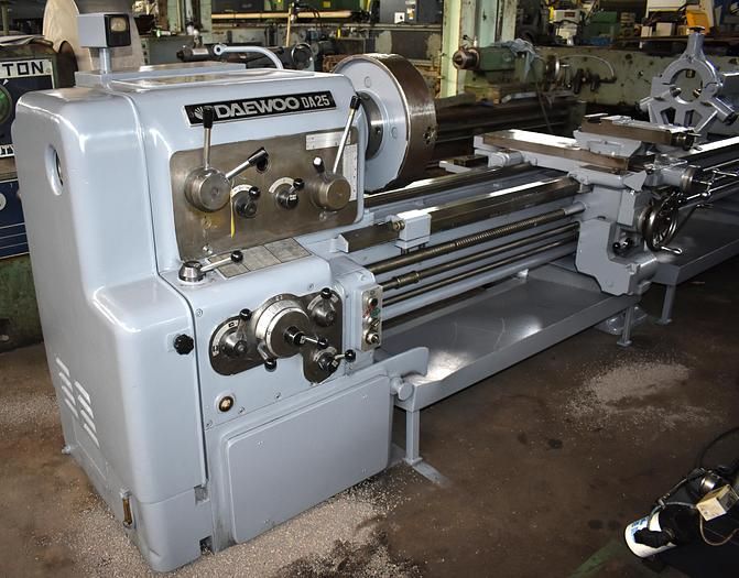 Daewoo, Ikegai HIGH SPEED PRECISION ENGINE LATHE 2000 RPM DA25