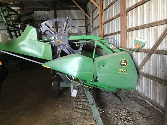 John Deere 630F