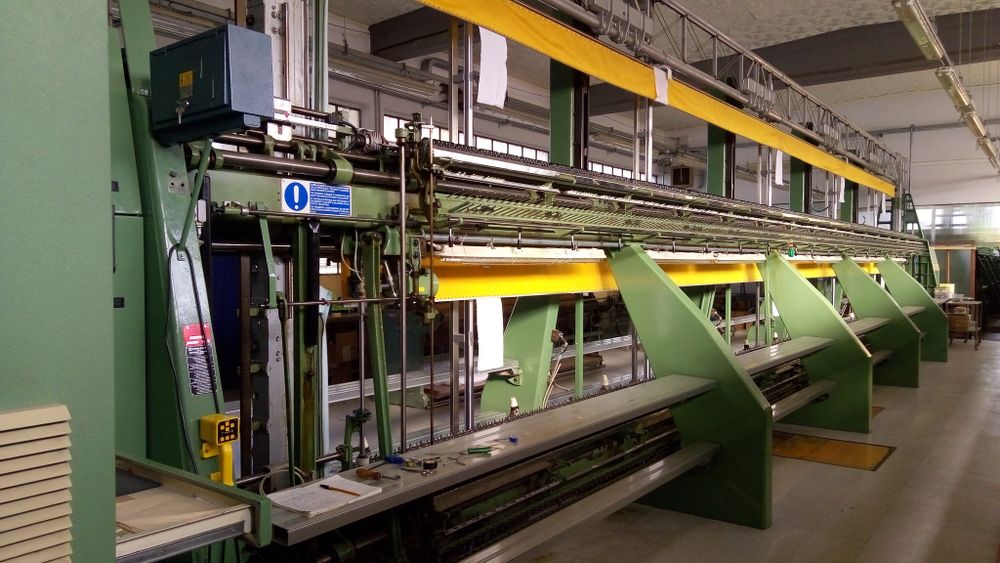 4 Comerio Embroidery machines 15 yds